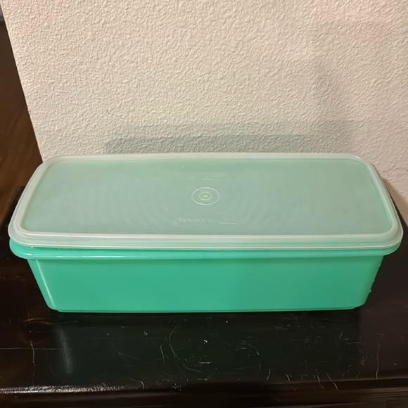 Tupperware | Kitchen | Vintage Tupperware Celery Container | Poshmark